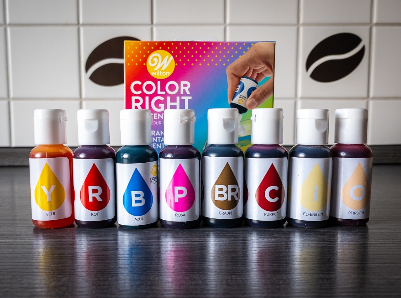 Das Wilton Color Right Lebensmittel Farbmischsystem im Test